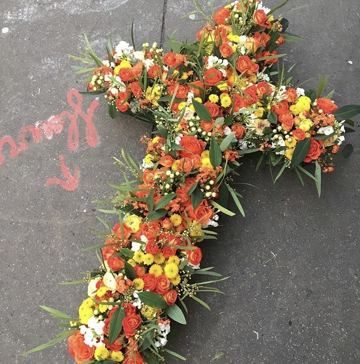 Croix de deuil | Livraison à Paris | Amapola fleuriste
